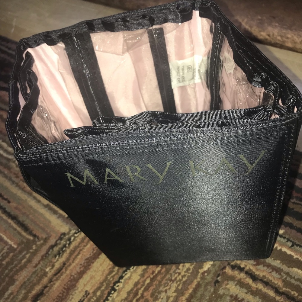 Mary Kay Roll-Up Travel Cosmetics Organizer - Gem